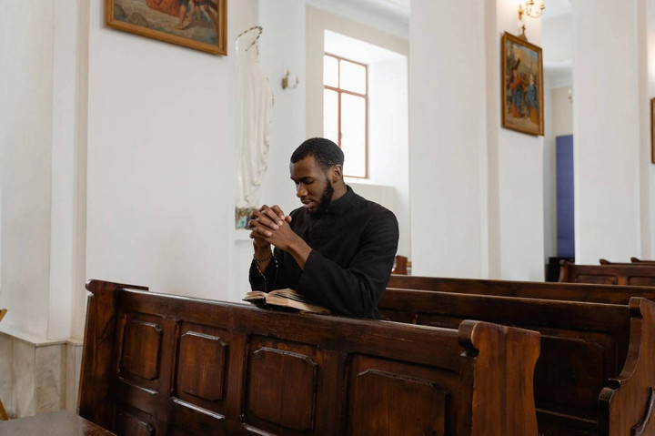 Tata Cara Doa Novena Santo Yudas Tadeus bagi Umat Katolik | kumparan.com