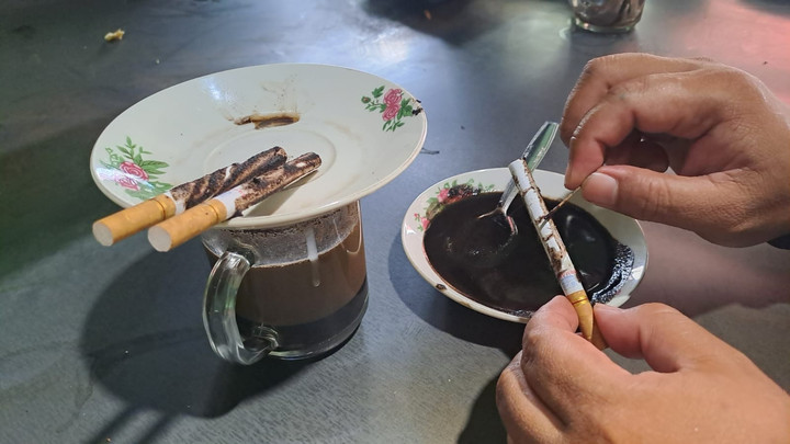 Cethe: Tinta Kehidupan di Atas Sebatang Rokok | kumparan.com