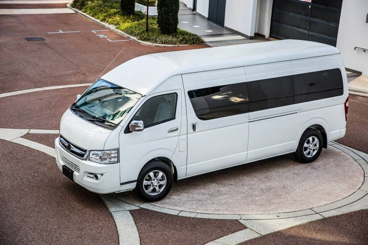 Inilah Joylong E6, Tiruan Toyota HiAce dari China, Harganya Lebih Murah ...