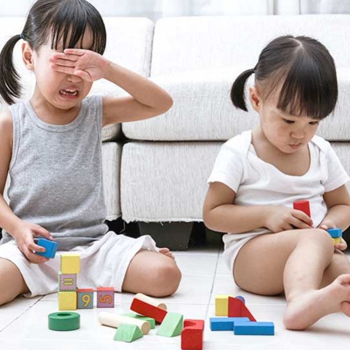 Siblings Rivalry, Bagaimana Mengatasinya? | kumparan.com