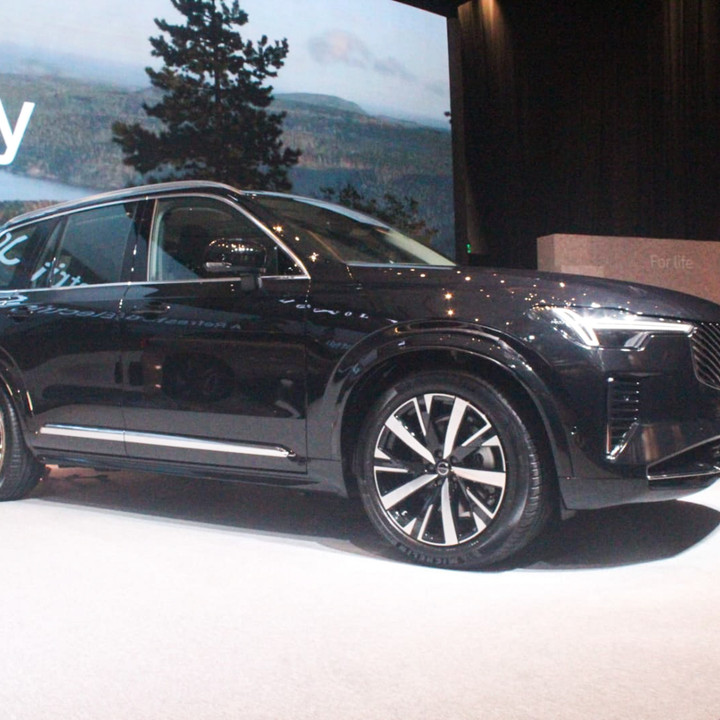 Foto: Mobil Hybrid Volvo Baru yang Mendarat di Indonesia | kumparan.com