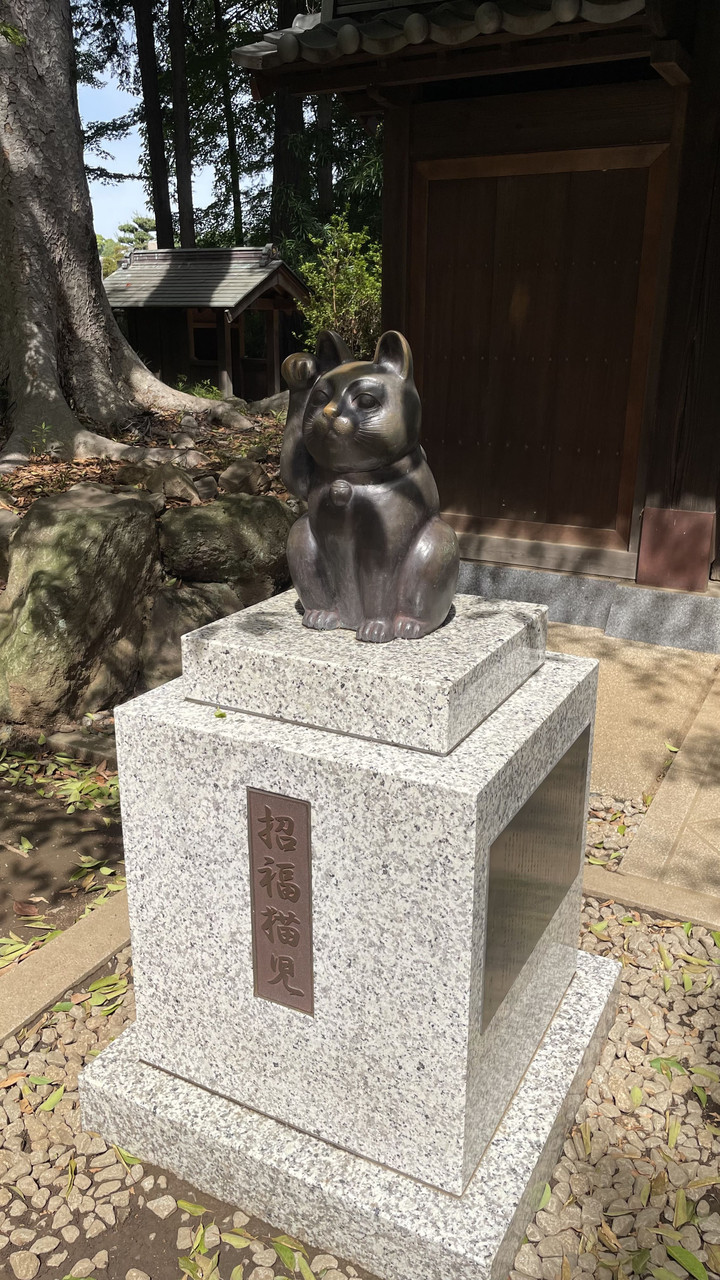 Maneki-neko: Jejak Sejarah dan Mitos di Balik Sang Pembawa Keberuntungan | kumparan.com