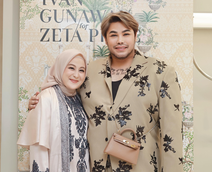 Ivan Gunawan For Zeta Prive, Raya Collection yang Terinspirasi Kerajaan ...