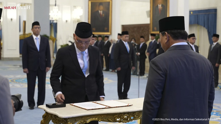 Profil Gus Irfan, Cucu Pendiri NU yang Diangkat Jadi Menteri Haji dan Umrah | kumparan.com