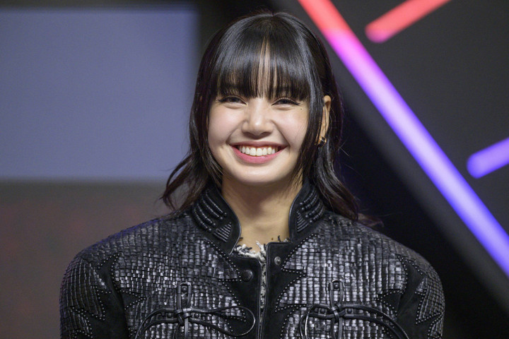 Ini Harga Baru Tiket Fan Meetup Lisa Blackpink di Jakarta | kumparan.com