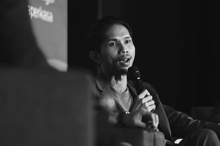 Hacker Teguh Aprianto Diperiksa Sebagai Tersangka Demo May Day di DPR ...