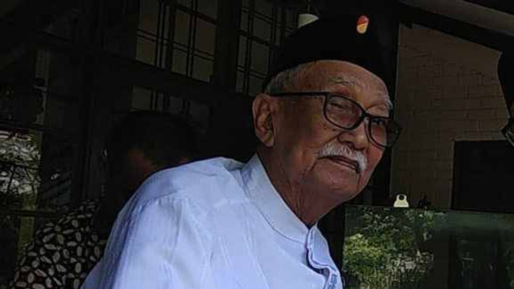 Profil Solihin GP, Tokoh Jabar yang Meninggal Dunia Hari Ini | kumparan.com