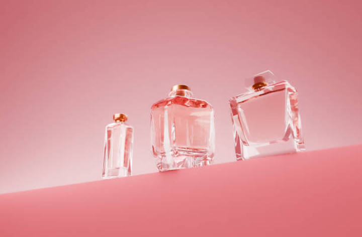 Notes Parfum Scandalous dan Aturan Pakainya | kumparan.com