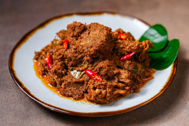 Rendang: Kisah Panjang di Balik Masakan yang Menaklukkan Dunia ...