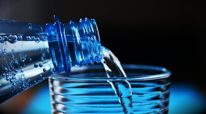 5 Air Mineral Termahal di Indonesia yang Populer | kumparan.com