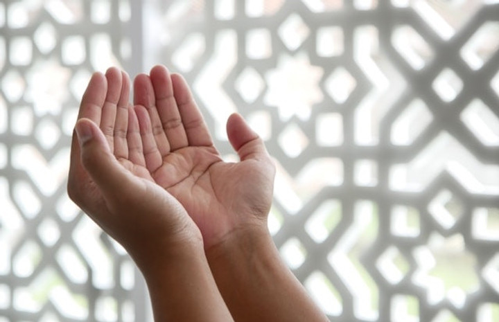 Allahumma Inni As Aluka Bi Anni Asyhadu Annaka Antallahu agar Doa ...