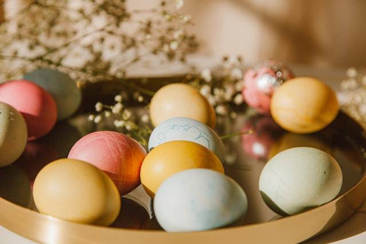 Memahami Arti Paskah dan Tradisi yang Dilakukan di Indonesia | kumparan.com
