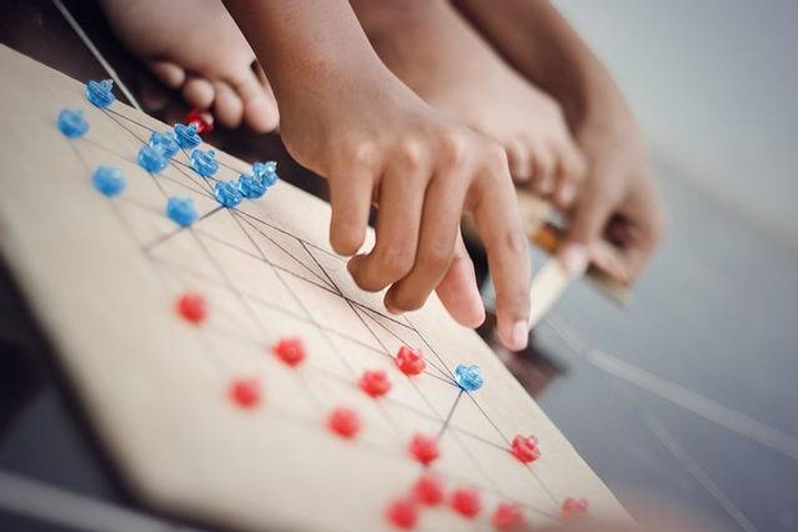 Cara Bermain Dam Daman, Kenali Manfaatnya! | kumparan.com