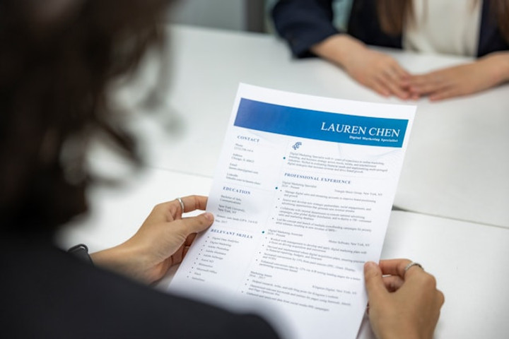 3 Contoh Profil Pribadi di CV yang Menarik | kumparan.com