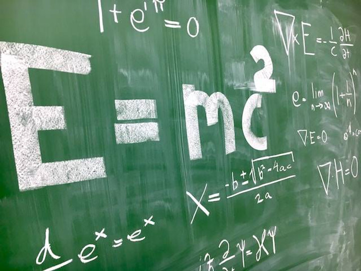 4 Contoh Soal Hukum Kirchoff 2 Loop Lengkap dengan Pembahasannya ...