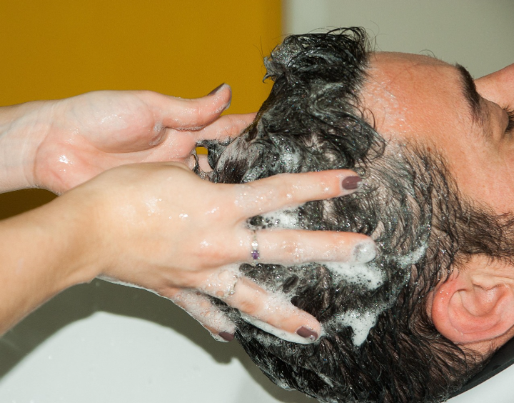 5 Rekomendasi Shampoo Non SLS Murah dan Bagus | kumparan.com