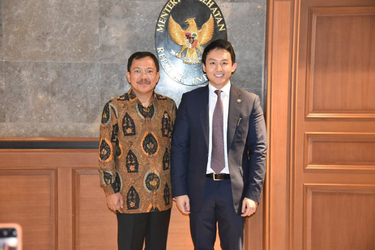 Foto-foto IG Hartadinata Harianto yang Bertabur Menteri dan Pejabat ...