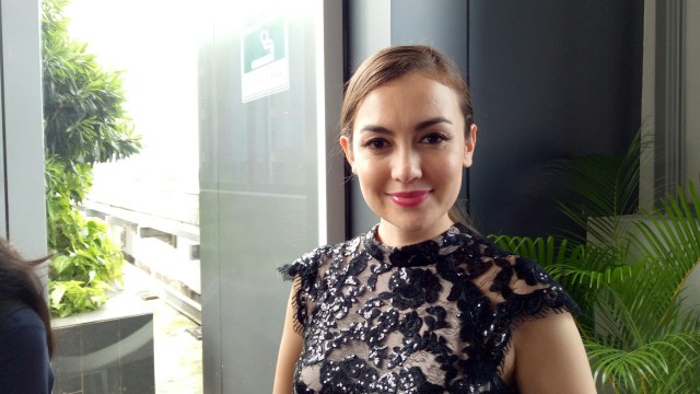 Rianti Cartwright Cari Hiburan Biar Dapat Anak | kumparan.com