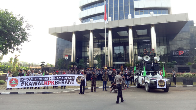 Pemuda Muhammadiyah Dukung KPK Usut Tuntas Kasus e-KTP | kumparan.com Pemuda Muhammadiyah Dukung KPK Usut Tuntas Kasus e-KTP | kumparan.com