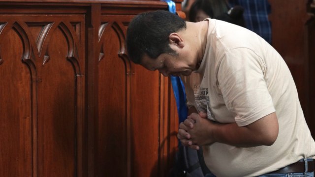 Lantunan Azan di Istiqlal dan Kidung Jumat Agung di Katedral | kumparan.com Lantunan Azan di Istiqlal dan Kidung Jumat Agung di Katedral | kumparan.com