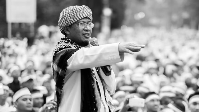 Survei SMRC: Aa Gym Lebih Populer Dibanding Ridwan Kamil | kumparan.com Survei SMRC: Aa Gym Lebih Populer Dibanding Ridwan Kamil | kumparan.com