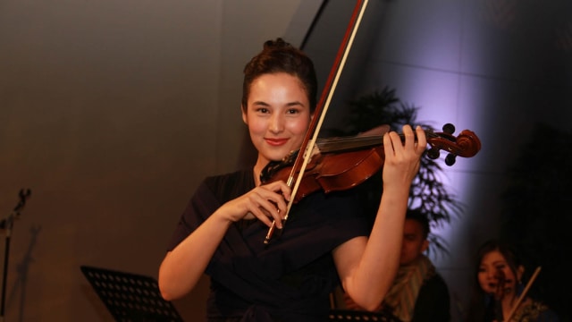 Chelsea Islan: Jadi Duta ASEAN hingga Gerakan Seniman Muda Berkarya ...