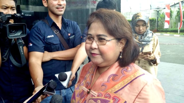 Elza Syarief: Kasus e-KTP Penuh Intrik | kumparan.com