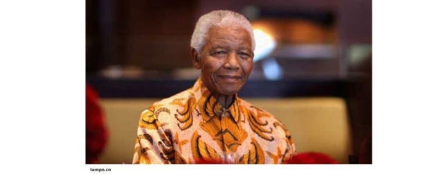 Begini jadinya kalau Bule Pakai Batik | kumparan.com