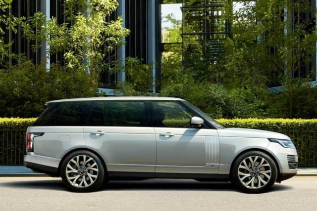 SUV terbaru Range Rover ini sarat teknologi dan fitur | kumparan.com
