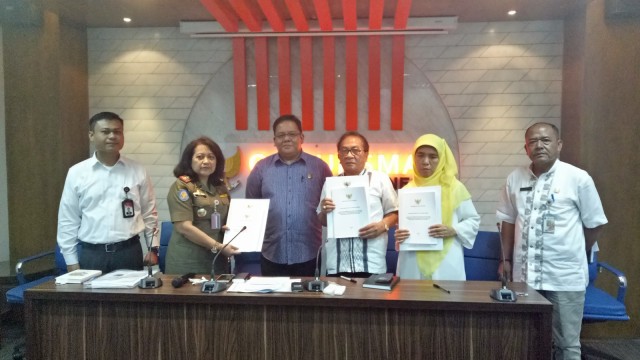 "Ada Persekongkolan Preman dan Oknum Satpol PP dalam Penataan PKL" | kumparan.com