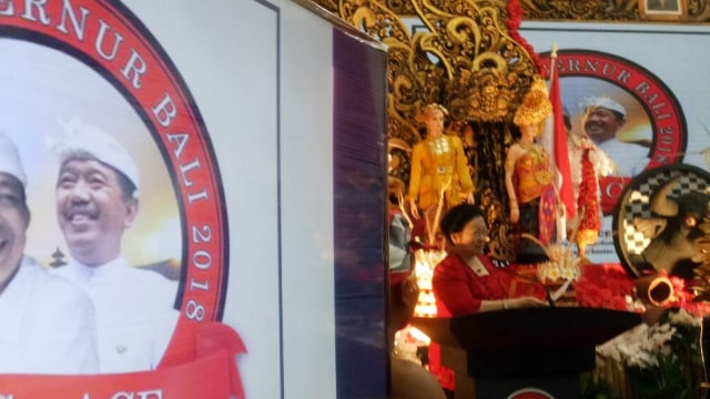 PDIP Usung I Wayan Koster dan Oka Arthadan di Pilgub Bali | kumparan.com PDIP Usung I Wayan Koster dan Oka Arthadan di Pilgub Bali | kumparan.com