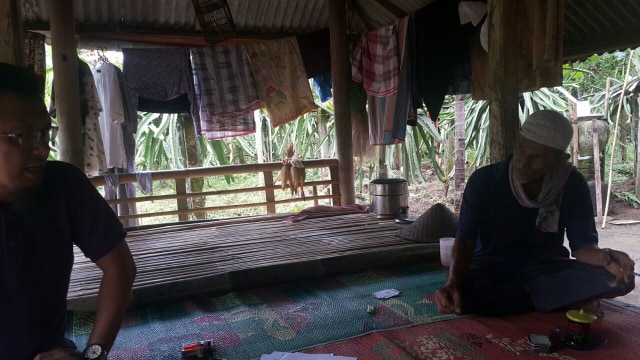 Imigrasi Mataram Tangkap WN Malaysia karena Palsukan Identitas | kumparan.com