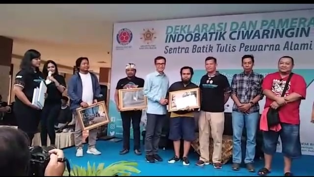 Inilah Para Pemenang Lomba Photography Indobatik Ciwaringin | kumparan.com