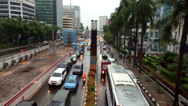 Genangan Sudah Surut, Jalan HR Rasuna Said Mulai Macet | kumparan.com