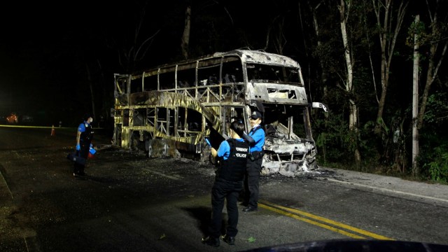 Pemberontak Thailand Selatan Bakar Bus Antar Kota | kumparan.com