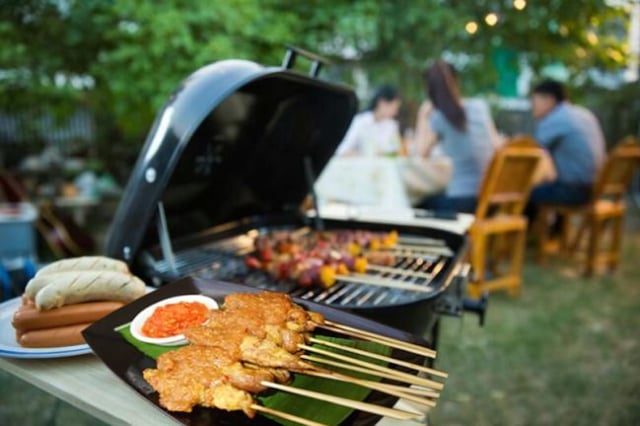 Nyate Bareng Keluarga di Malam Tahun Baru, Hanya Rp 200 Ribuan | kumparan.com