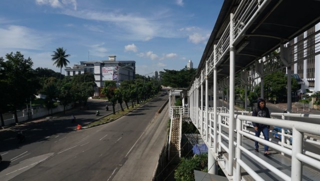 Lengangnya Jalanan Jakarta saat Libur Natal | kumparan.com