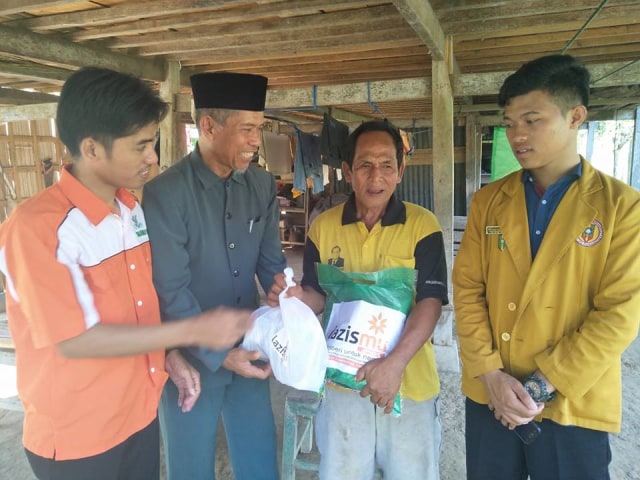 Peduli Tunanetra, Lazismu Enrekang Berbagi Keceriaan. - kumparan.com