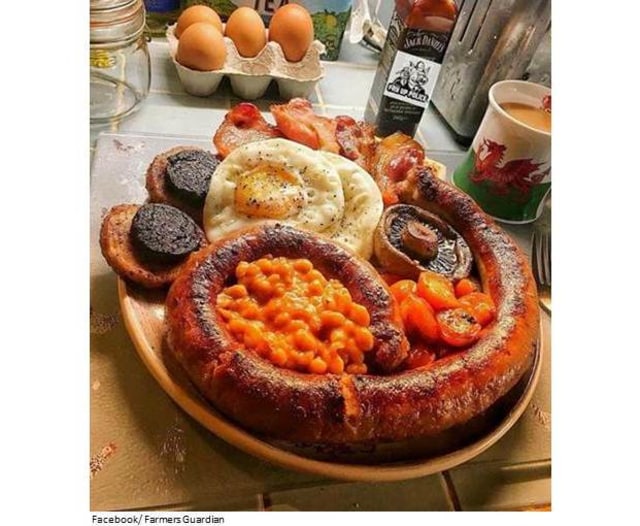 Mengintip Sarapan Porsi “Kuli” Versi Bule | kumparan.com