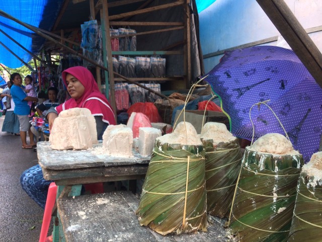 Begini Cara Warga Tulehu Lestarikan Sagu Tumang | kumparan.com