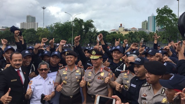 Kamu Harus Tahu: Sejarah Satpam di Indonesia | kumparan.com