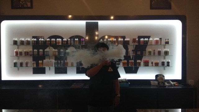 Bisnis 'Manis' Uap Vape | kumparan.com