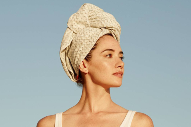 Trik Mengeringkan Rambut dalam Waktu 5 Menit | kumparan.com