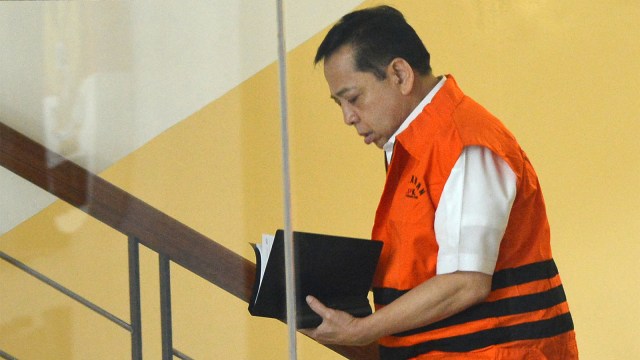 KPK Periksa Setya Novanto dan Keponakannya | kumparan.com KPK Periksa Setya Novanto dan Keponakannya | kumparan.com