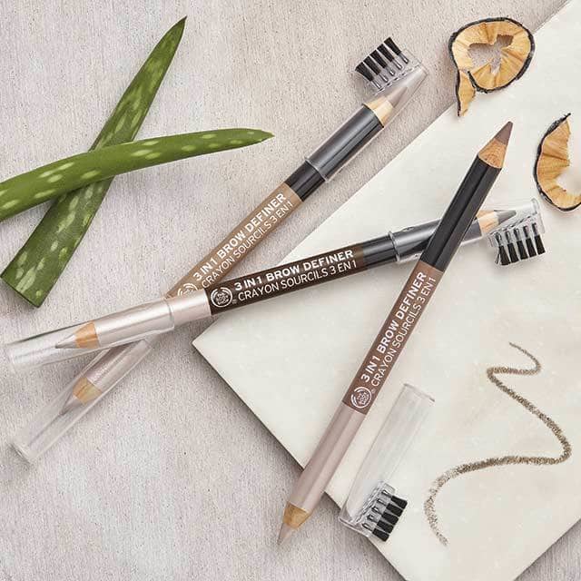 Rekomendasi kumparan: 5 Pensil Alis Praktis dengan Hasil Natural ...