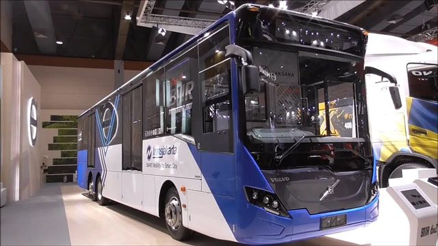 Penambahan Armada Transjakarta dengan Maxi Bus Unggulan | kumparan.com