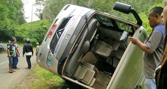 Bus IPB Alami Kecelakaan Usai Hindari Pejalan Kaki Menyeberang Jalan ...