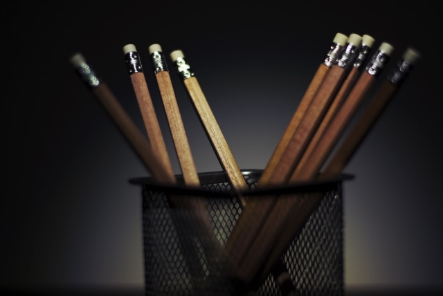 Mengenal Kode Pensil H, HB, dan B dalam Teknik Menggambar | kumparan.com