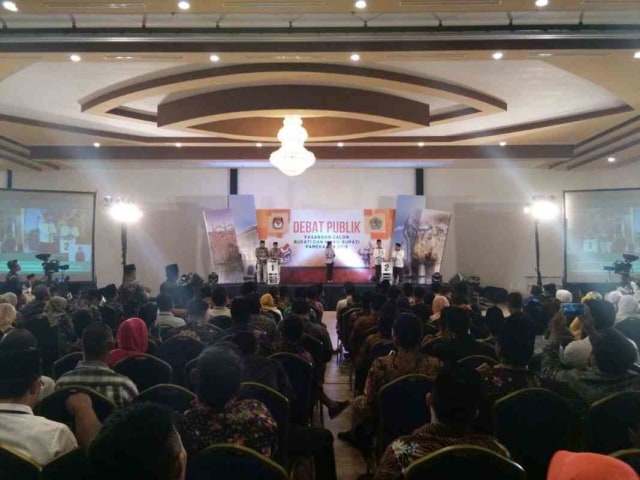 Kesejahteraan Rakyat Jadi Tema Debat Publik Pilkada Pamekasan Tahap II ... Kesejahteraan Rakyat Jadi Tema Debat Publik Pilkada Pamekasan Tahap II ...