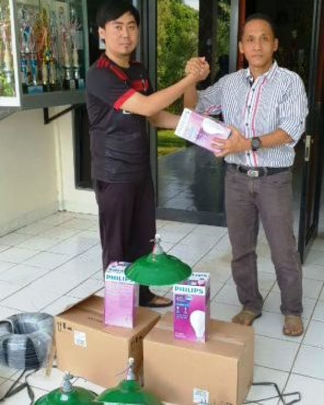 Donasi Komite Sekolah SMAN CMBBS Untuk Kenyamanan Belajar Anak ...